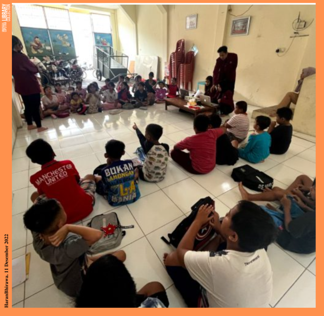 Bangkitkan Kreatif Anak, Mahasiswa Fikom UC Gelar “Melukis Senyuman ...