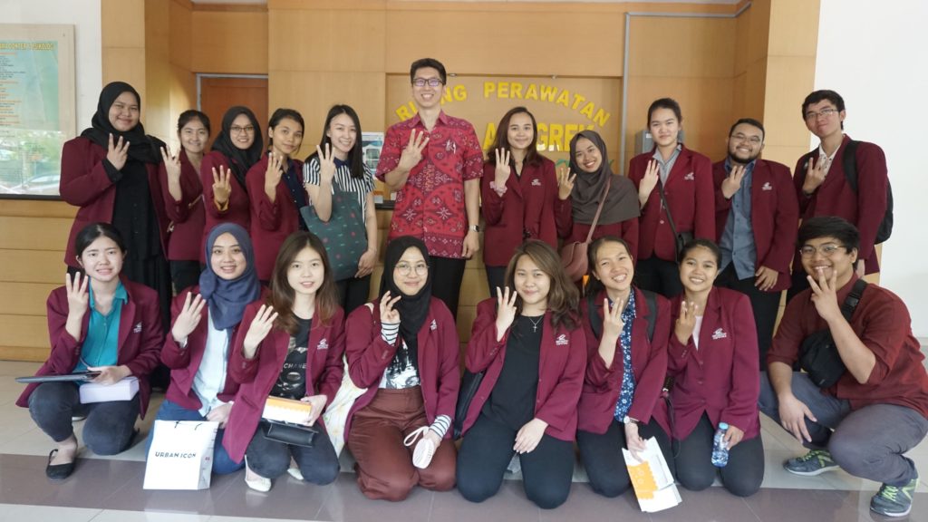 Kunjungan ke Rumah Sakit Jiwa Menur Surabaya - Universitas Ciputra